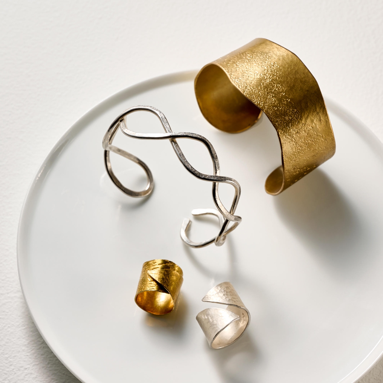 Craftsman World: Handcrafted Leather Goods & Jewelry Exhibition ...